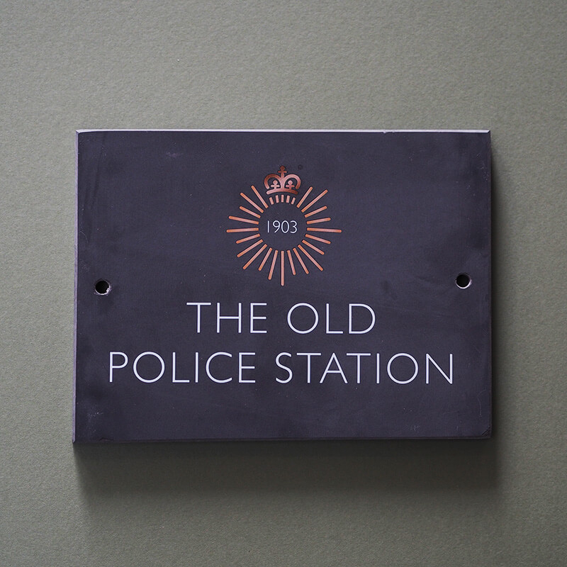 UK Sign Shop | Personalised Signs for Your Home or Business