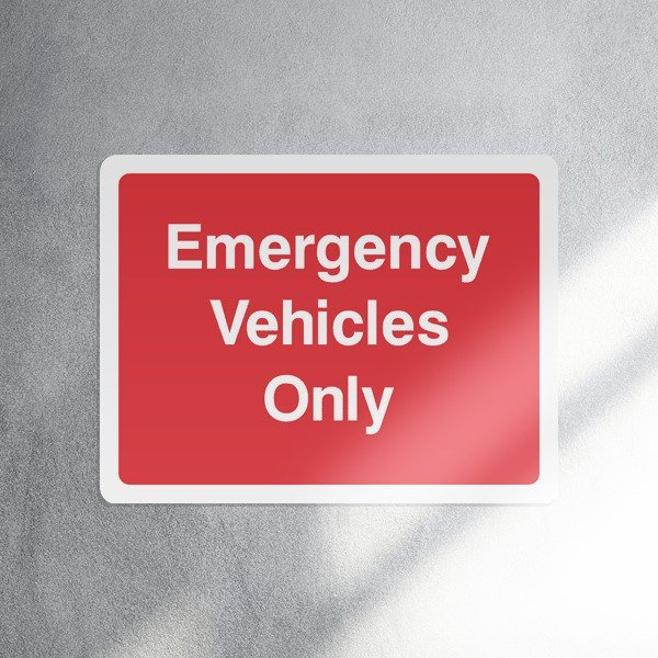 Emergency vehicles only safety sign | UK Sign Shop